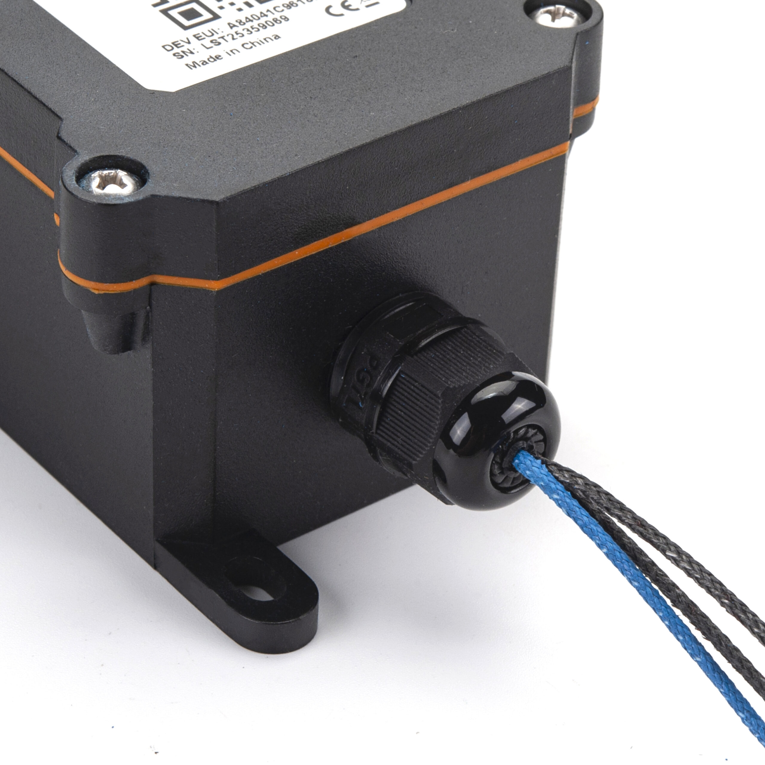 Dragino LTC2-HT - Industrial LoRaWAN Temperature Transmitter - myDevices